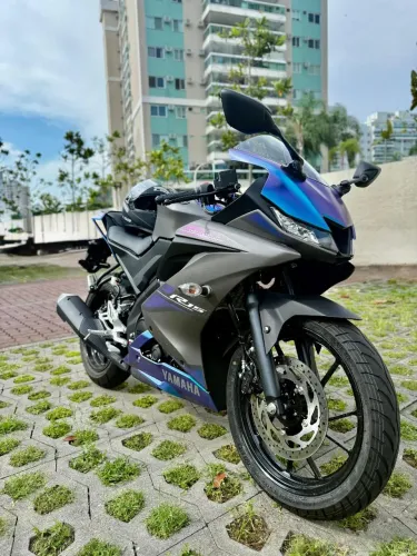Motos Yamaha YZF R-15 155 ABS no Brasil