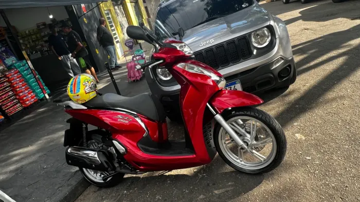 Motos Honda SH 300i no Brasil