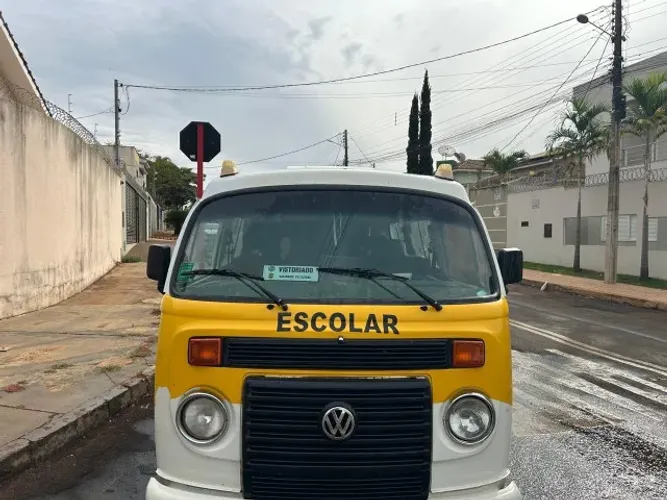 "carro escolar" no Brasil