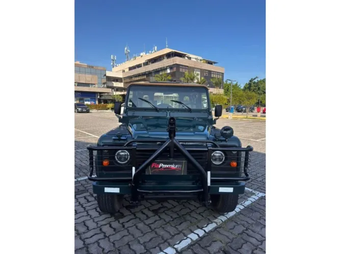 "defender 90" no Brasil