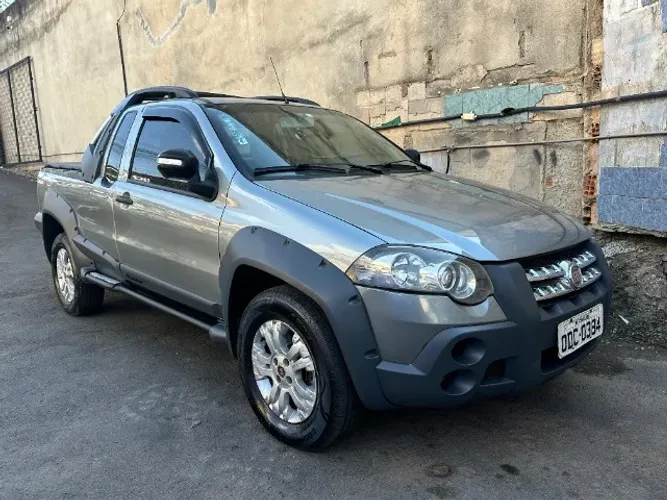 Fiat Strada Adventure 1.8/ 1.8 Locker Flex CE Usados e Novos